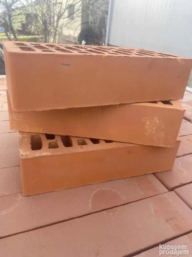 Fasadna cigla crvena Čačak - KupujemProdajem