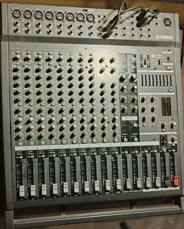 Yamaha EMX5000 - KupujemProdajem