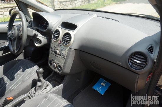 Opel corsa D tabla sa begovima - KupujemProdajem