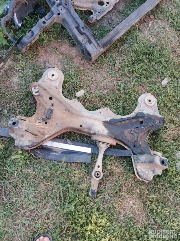 Prednji Zadnji trap Golf 4 - KupujemProdajem