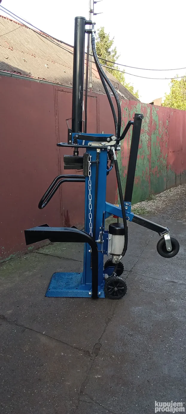 Scheppach nemački cepac drva 16 tona trofazni motor - KupujemProdajem