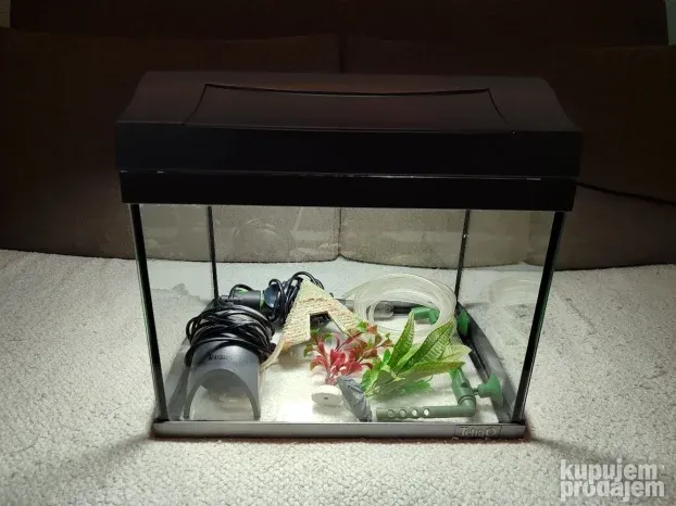Fabricki akvarijum "Tetra" (20l) sa osnovnom opremom+POKLON ...