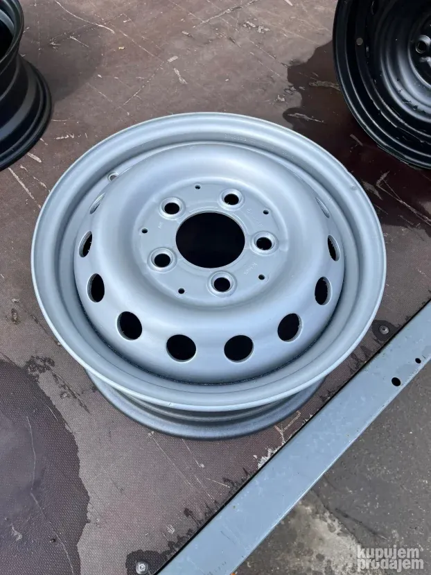 Sprinter , Lt čelična kombi felna 15”-polovna - KupujemProdajem