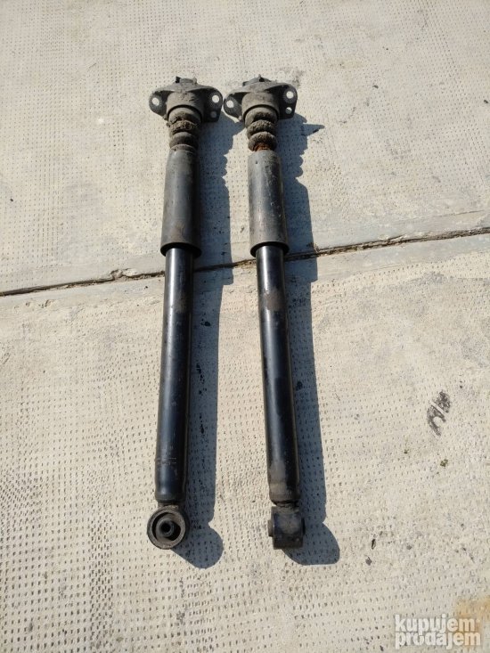 Zadnji amortizeri za Skodu Rapida amortizeri Skoda Rapid - KupujemProdajem