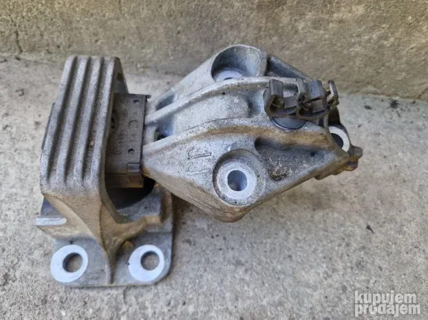 Reno Megan 3 1.5dci 81kw Nosac motora - KupujemProdajem