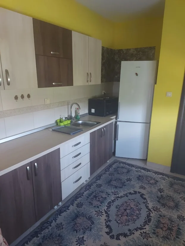 Trosoban stan za izdavanje - Braće Jugović, Centar, Čačak - KupujemProdajem