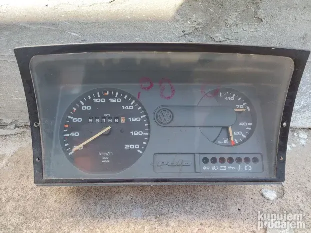 Instrument tabla VW Polo II 86C kilometar km sat - KupujemProdajem