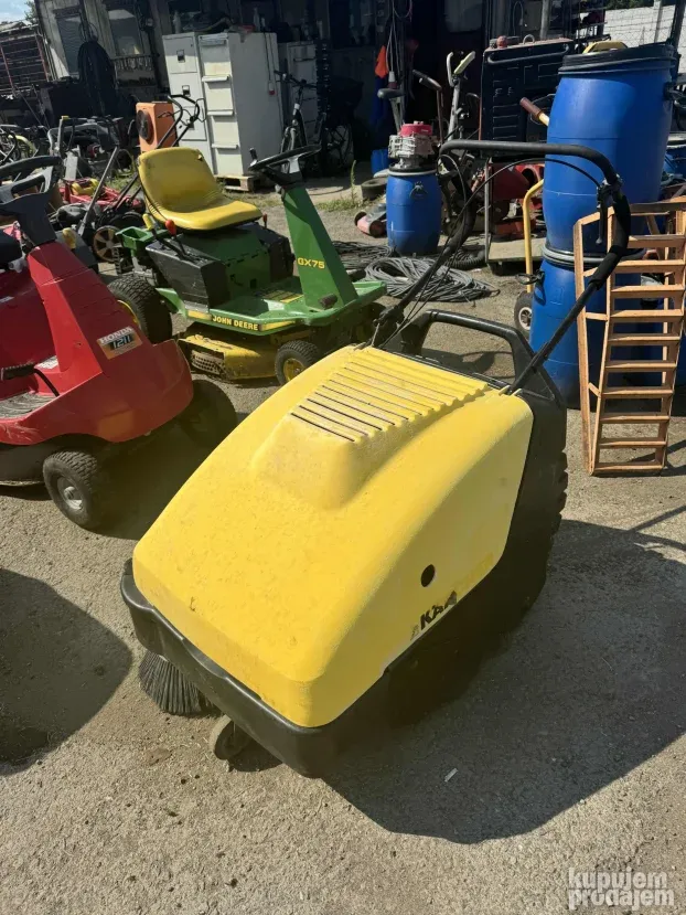 Karcher cistac/Cetka za podove/ usisivac/Honda motor 5hp - KupujemProdajem