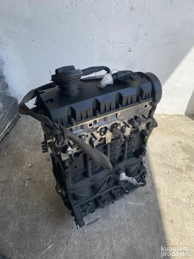 Motor 1.9 TDI BXE VW Golf 5 - KupujemProdajem