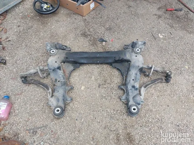 Prednji most(trap) vw passat b5,5 2.5tdi - KupujemProdajem