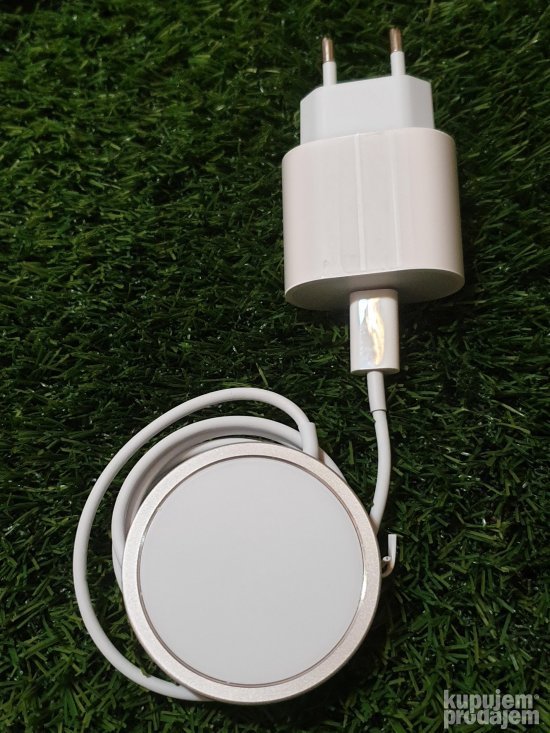 iPhone 12 Magsafe brzi bezicni punjac + adapter 20W - KupujemProdajem
