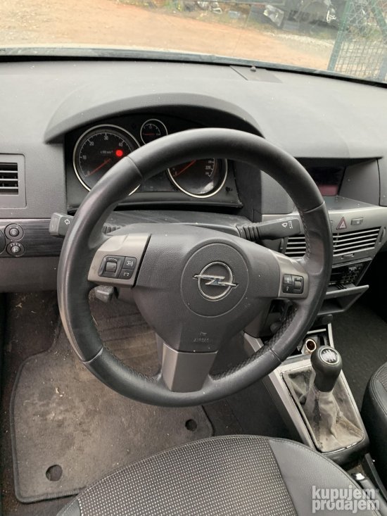 airbag u volanu opel astra H 04-12 - KupujemProdajem
