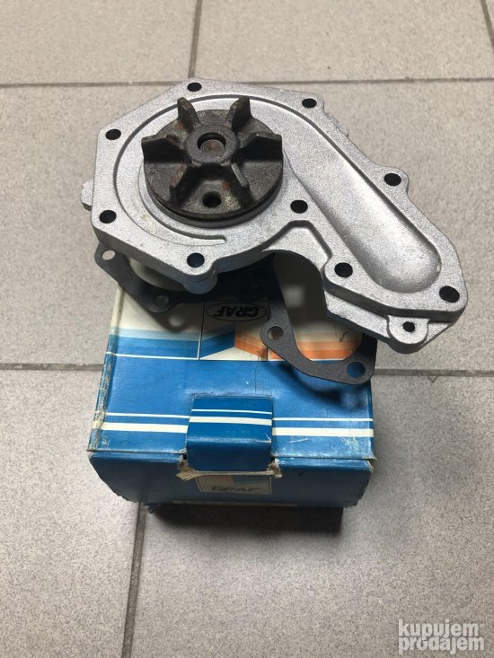 Pumpa vode RENO 5 9 19 Megane Kangoo Clio VOLVO 340 440 GRAF - KupujemProdajem