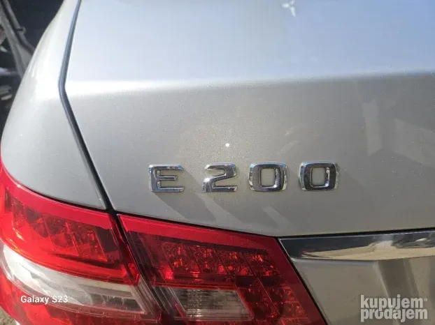 W 212 E klase natpis na gepeku CDI - KupujemProdajem