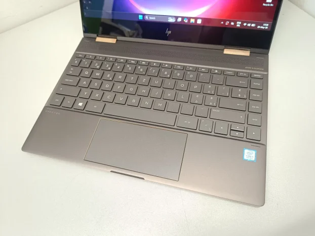 HP Spectre x360 13 i7-8550U /16GB /512GB Touch - KupujemProdajem