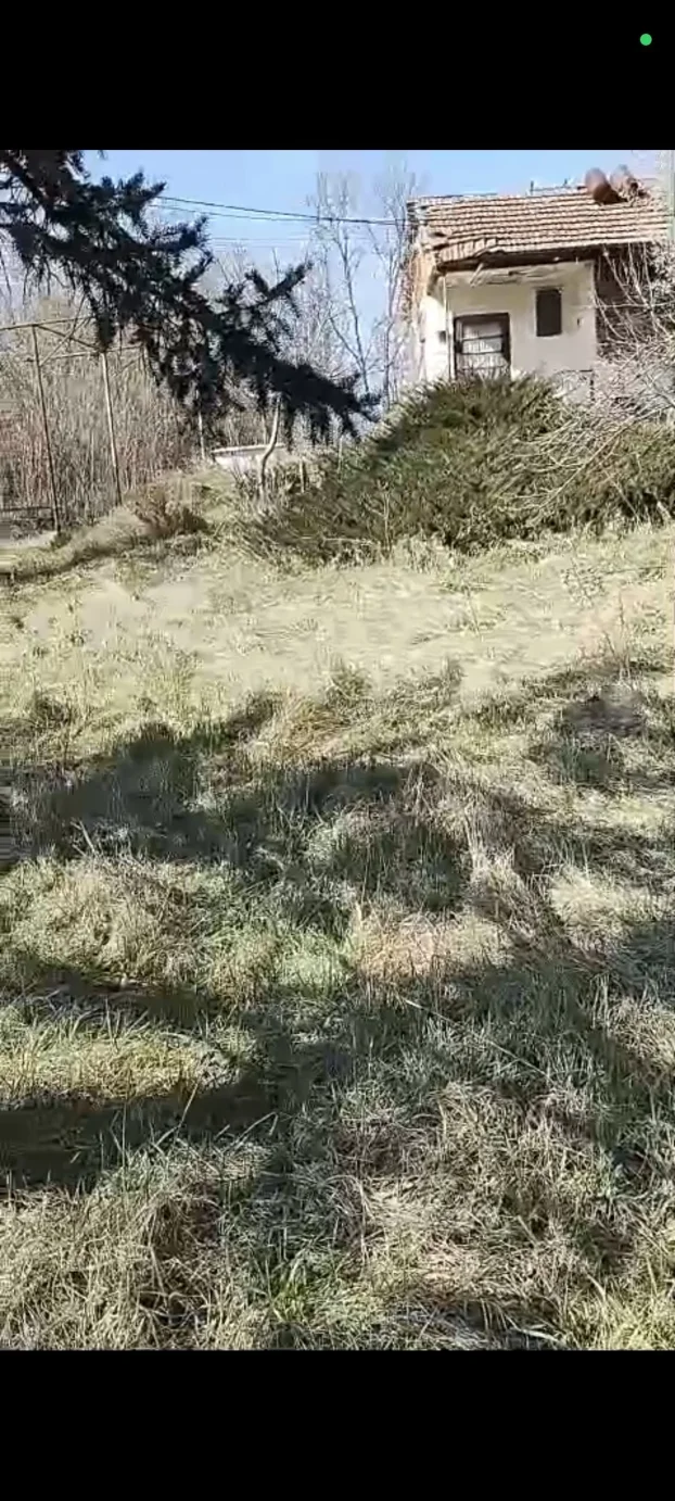 Plac i zemljište na prodaju - Plac sa kućom Velika Krsna - KupujemProdajem