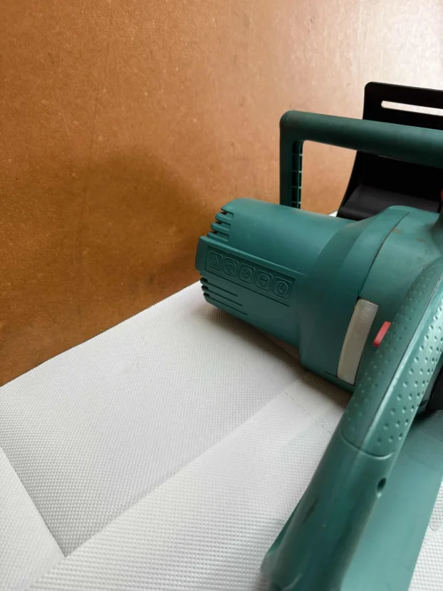 BOS elektricna testera 1800W - KupujemProdajem