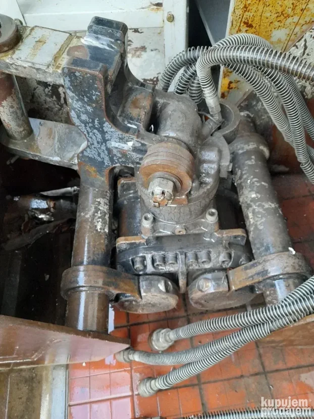 Grejfer za rasuti materijal - KupujemProdajem