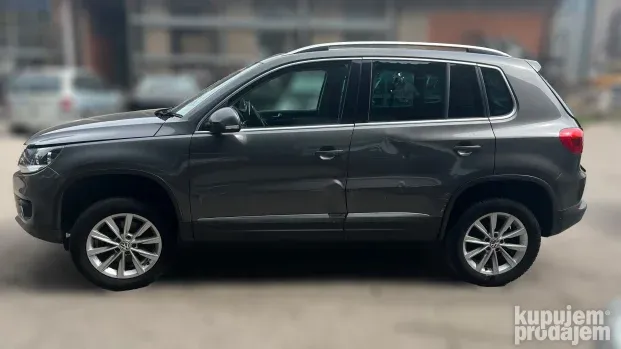 Centralna Konzola Vw Tiguan > 11-15 5K0907044HBZJU - KupujemProdajem