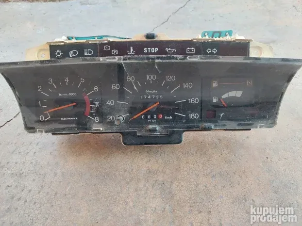Instrument tabla Peugeot 205 Pezo Ford Escort km sat - KupujemProdajem