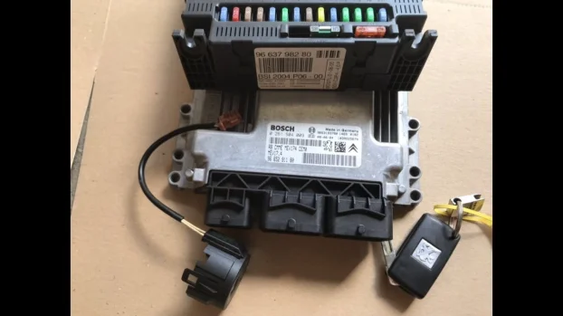 Motorni racunar ecu set peugeot 207 - KupujemProdajem