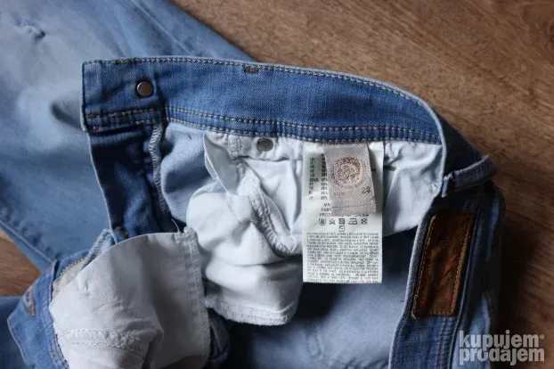 Diesel Original W28 L32 - KupujemProdajem