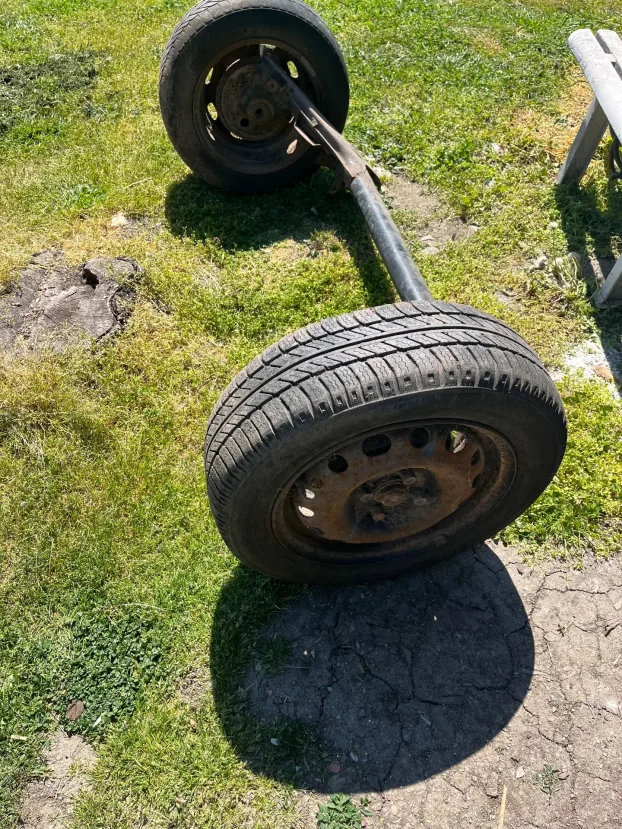 Osovina za prikolicu i korpa za traktor - KupujemProdajem