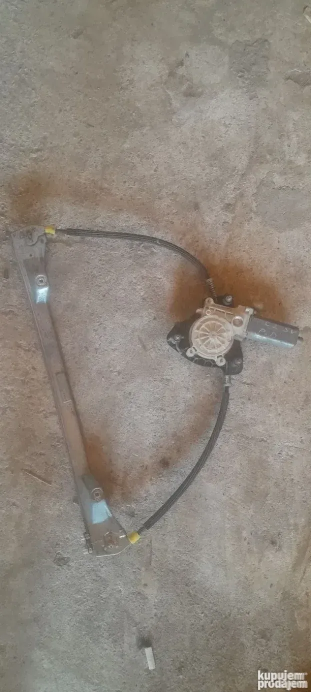 Podizac clio 2 5vr. - KupujemProdajem