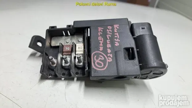 Kutija osiguraca klema Audi A4 B9 8W0941823 #11941aom1 - KupujemProdajem