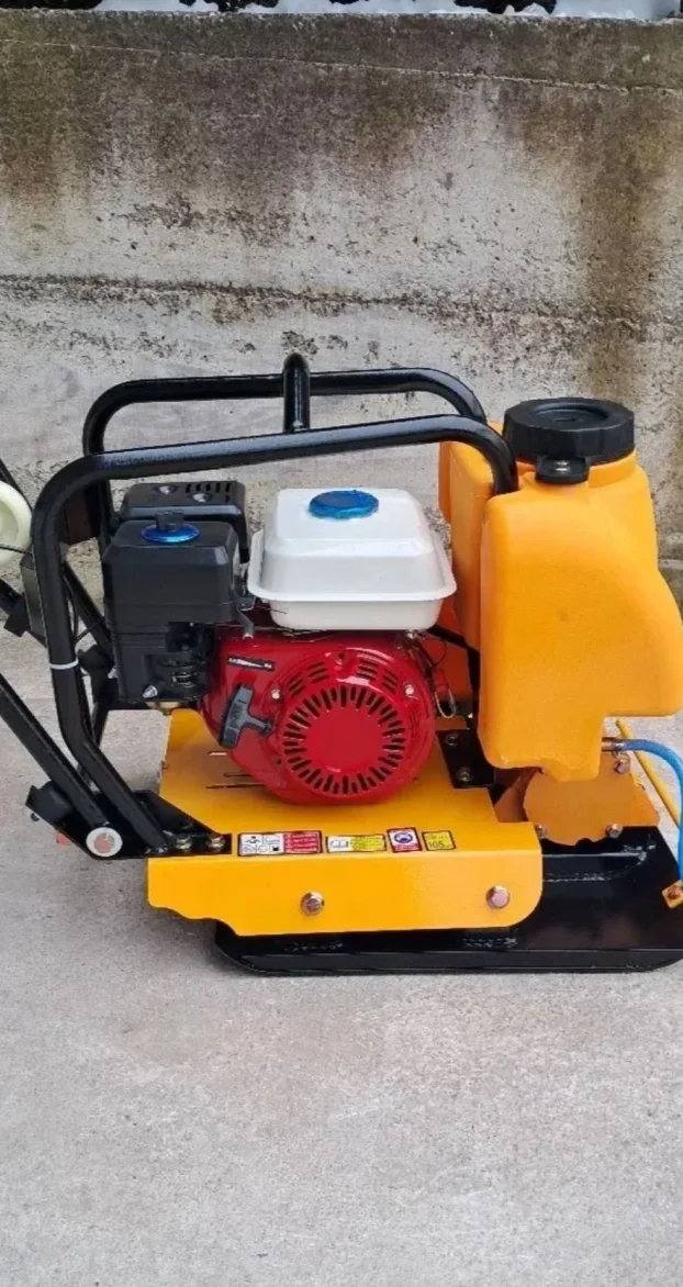 Vibro ploca 90kg - KupujemProdajem