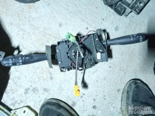 Prekidaci spulna volana renault reno clio 2 - KupujemProdajem