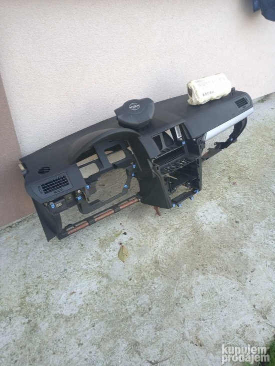 Opel Astra H Instrument tabla sa airbegovima - KupujemProdajem