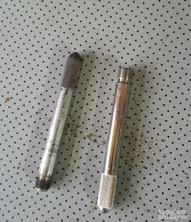 Pezo Sraf pomocnik , kljuc za ukrasne kapice Peugeot - KupujemProdajem