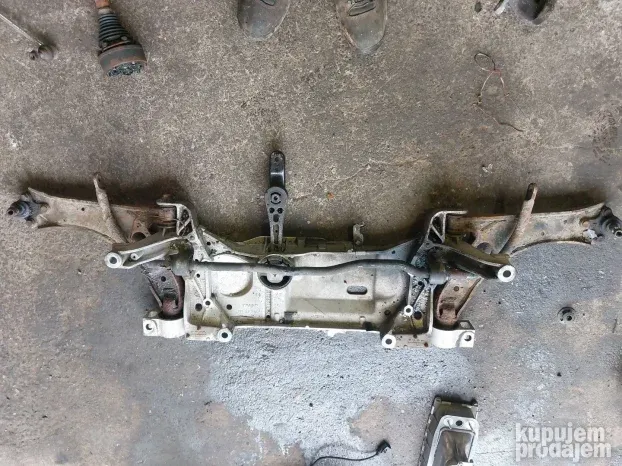 Prednji trap vw golf 5 4 motion - KupujemProdajem