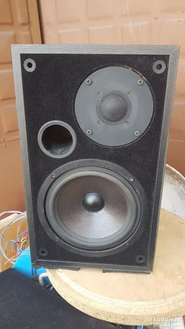 DALI 102 Odlični Bookshelfs Očuvani Zamena - KupujemProdajem