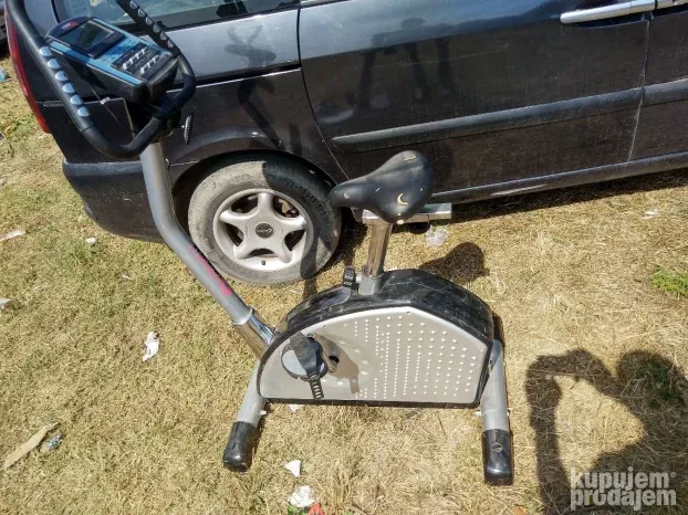 Schmidt Sportsworld & BluTiger Seated Elliptical Machine - KupujemProdajem