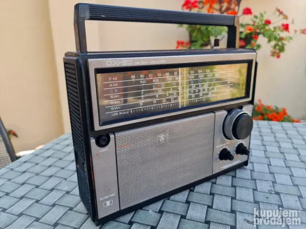 REALISTIC DX-60 CB/SW Monitor - stari američki radio iz 1984 ...