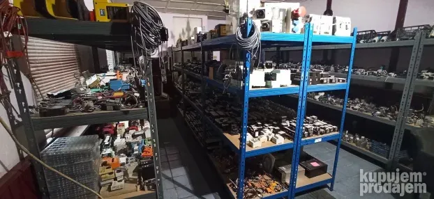 Industrijska uticnica CEKON 62 879 - KupujemProdajem