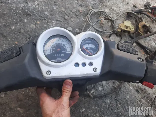 Yamaha Aerox 2012 Tasteri - KupujemProdajem