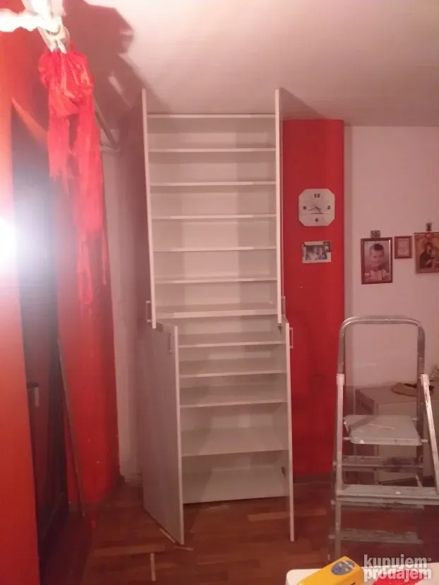 Cipelarnik 12 - KupujemProdajem