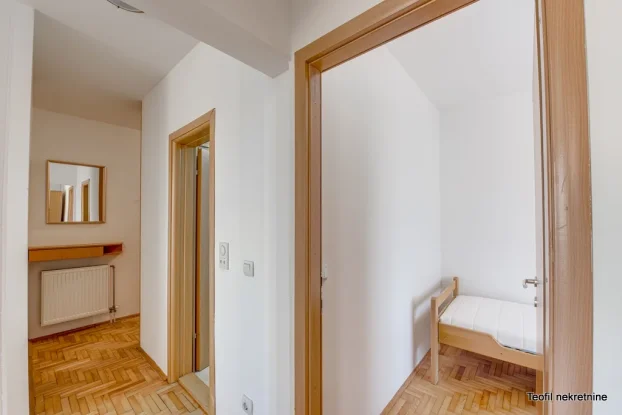 Krajiška, Novi grad, Zemun, Beograd - KupujemProdajem