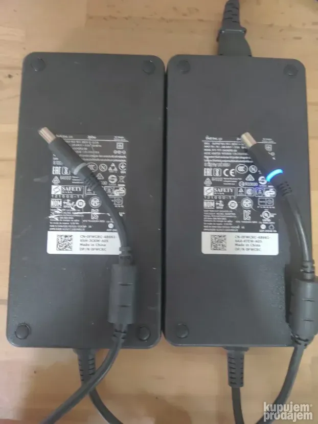 Original Dell 19,5V 12,3A 240W punjači - KupujemProdajem