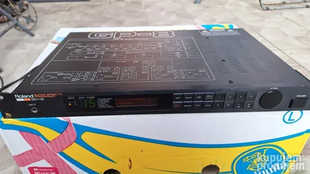 Roland GP-8 Guitar Effects Processor from JAPAN - KupujemProdajem