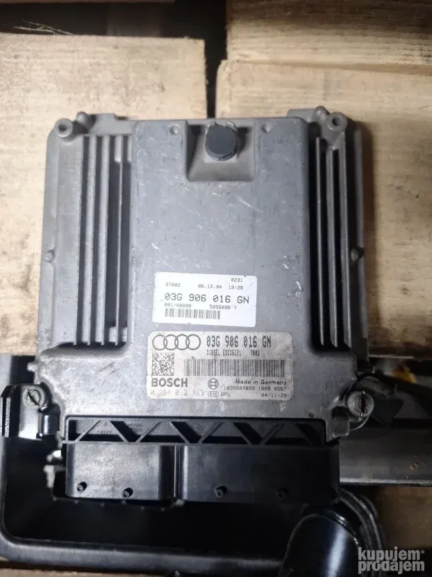 ECU motorni racunar. A4 b7. 03g906016gn - KupujemProdajem