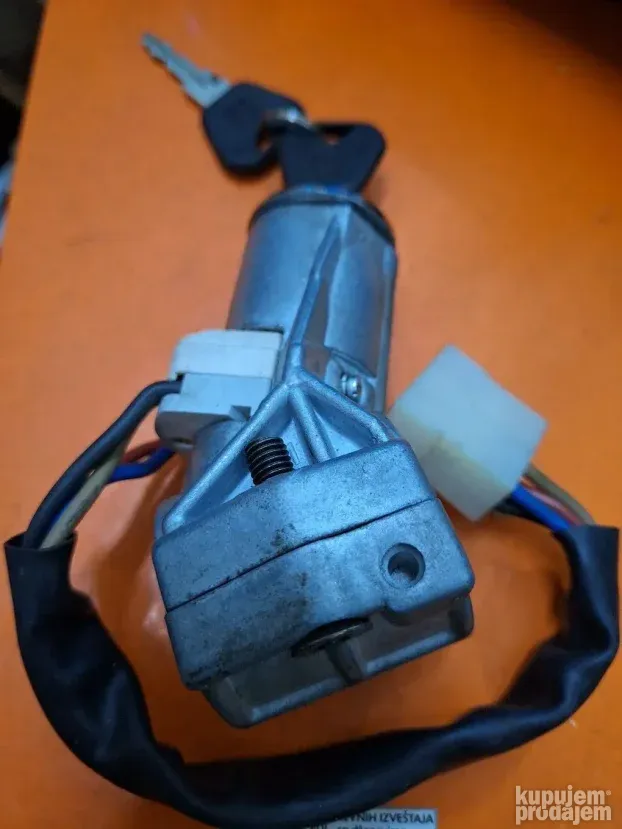 Kontakt brava zastava yugo original - KupujemProdajem