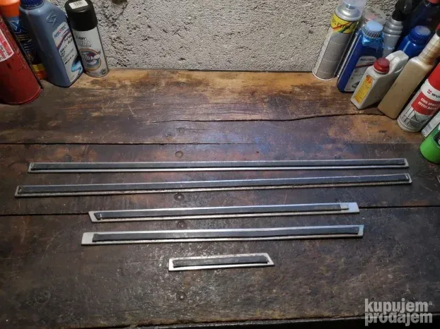 FIAT 125 FSO 1500 pezejac Zastava 125pz lajsne bocne komplet ...