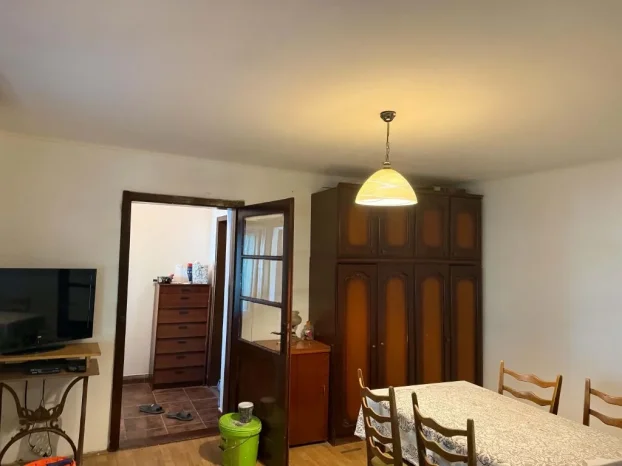 proleterska 24, Taraš, Zrenjanin - KupujemProdajem