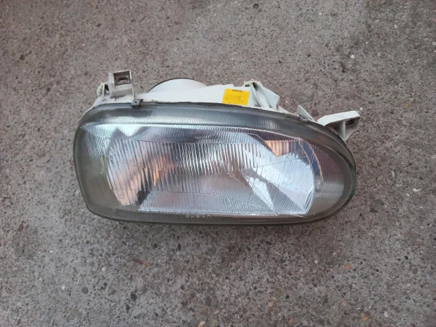 VW golf 3 far desni BOSCH - KupujemProdajem