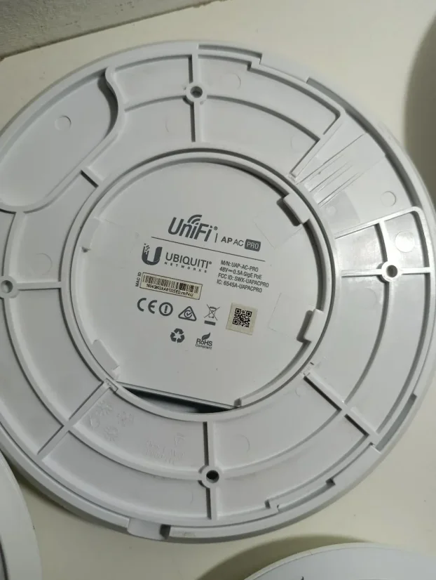 Ubiquiti UniFi AP (AC Pro, HD, Lite, Outdoor, Pro) + MR1750 ...