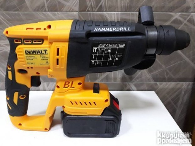 Dewalt Aku hilti bušilica 98v dve baterije - KupujemProdajem